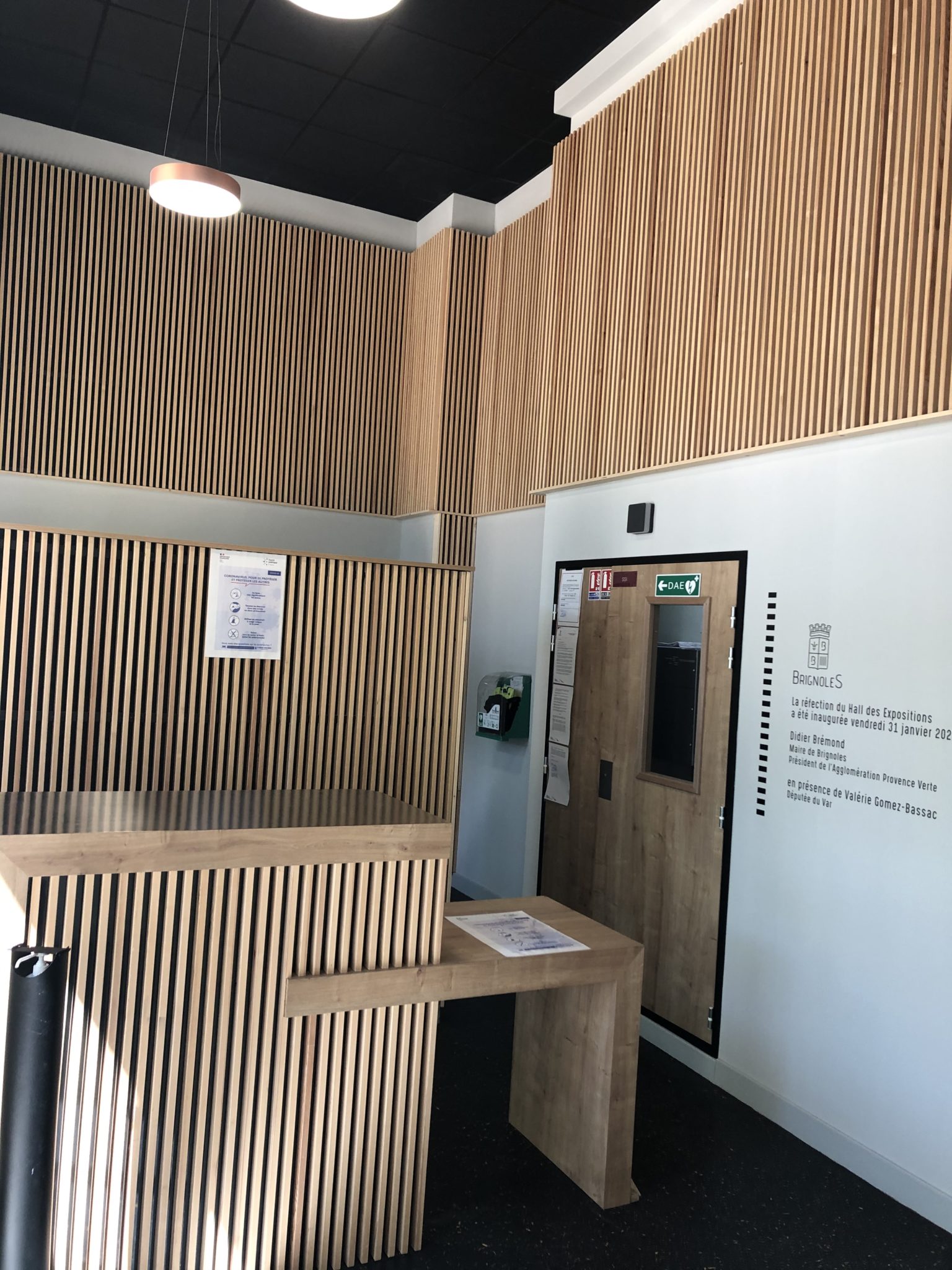 Angle Menuiserie/Agencement – Agencement Intérieur et Extérieur